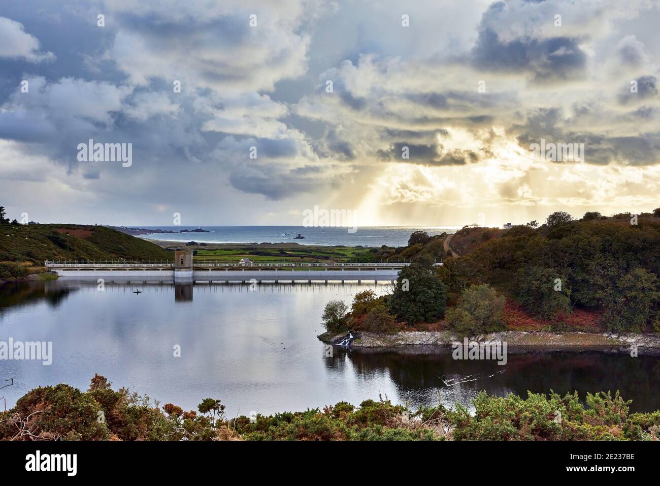 Val de la mare reservoir jersey hi-res stock photography and images - Alamy