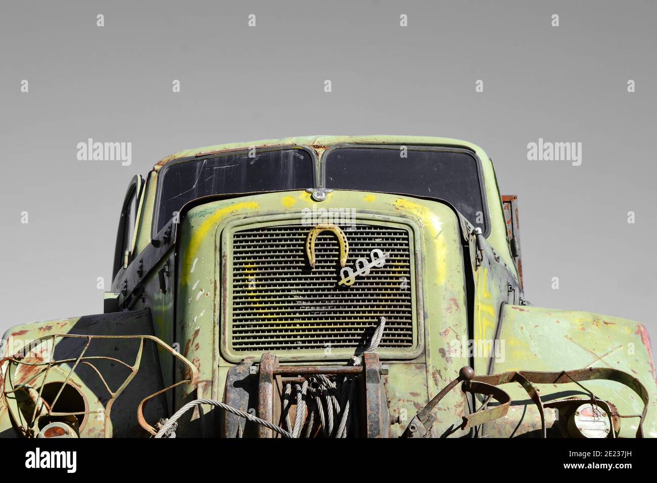 Antique studebaker truck hi-res stock photography and images - Alamy