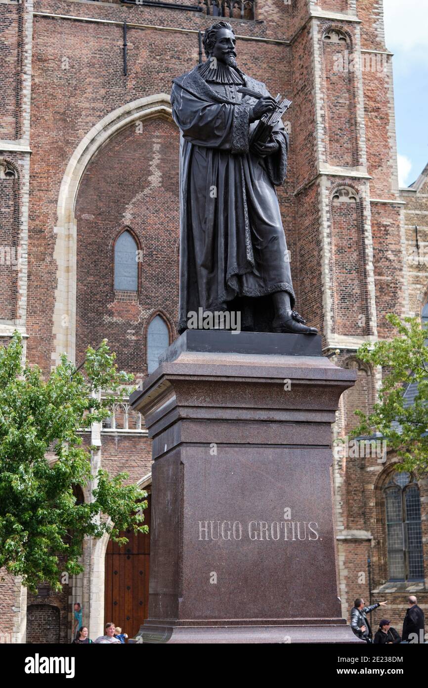 Statue of Hugo de Groot in front of the Oude Kerk (New Church) in Delft ...