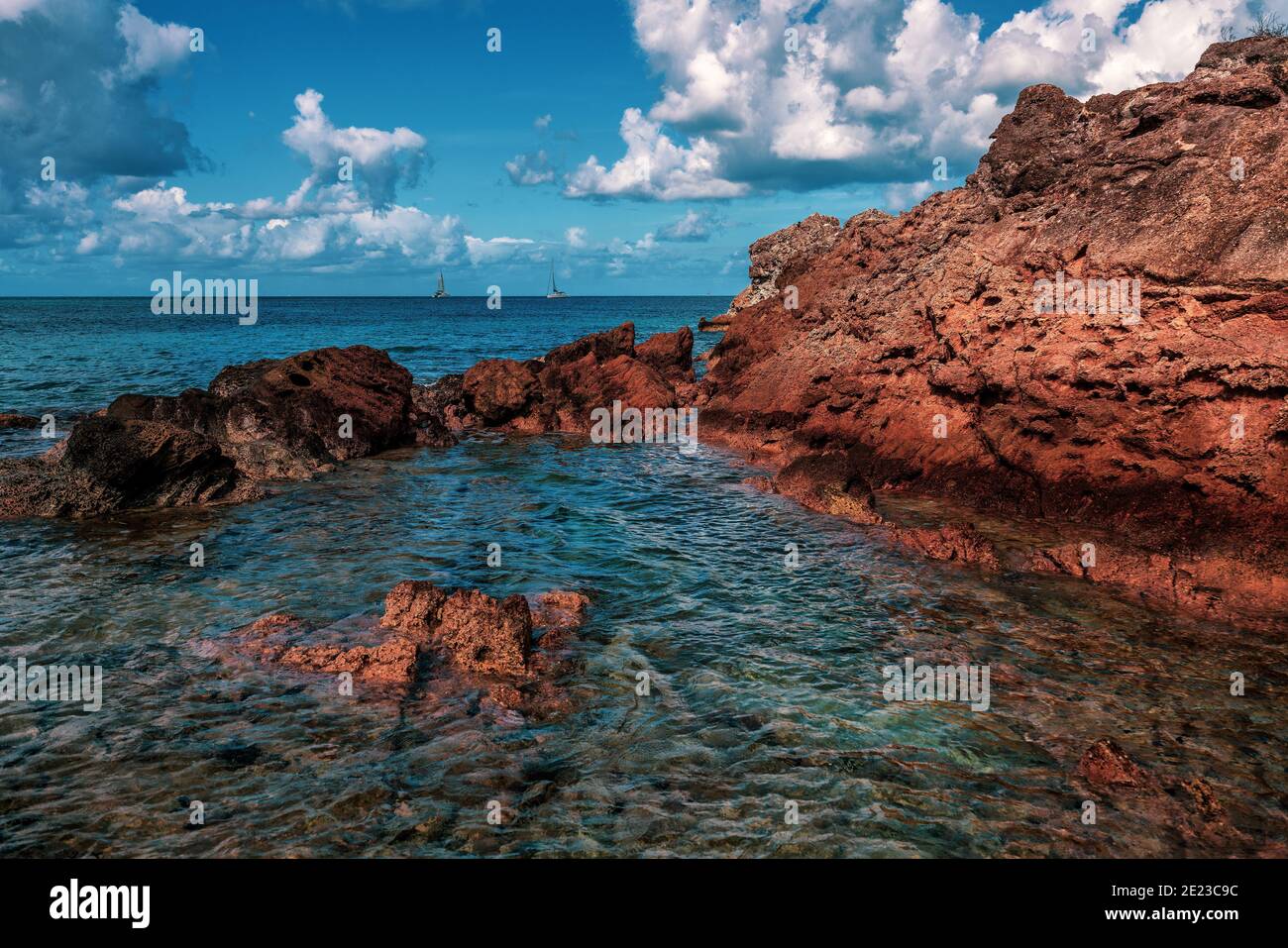 Coral reefs antigua hi-res stock photography and images - Alamy