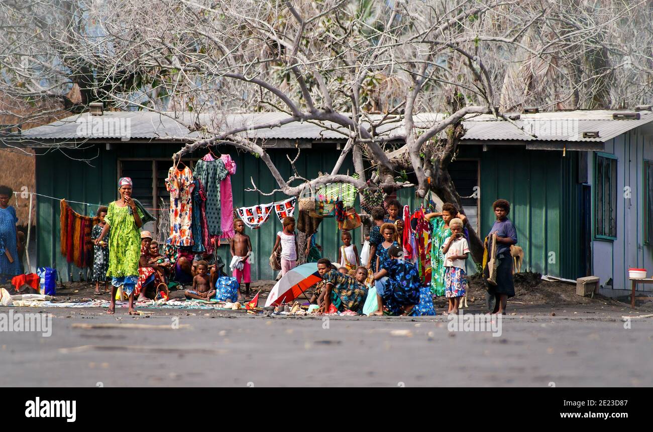 Papua new guinea native people hi-res stock photography and images - Alamy