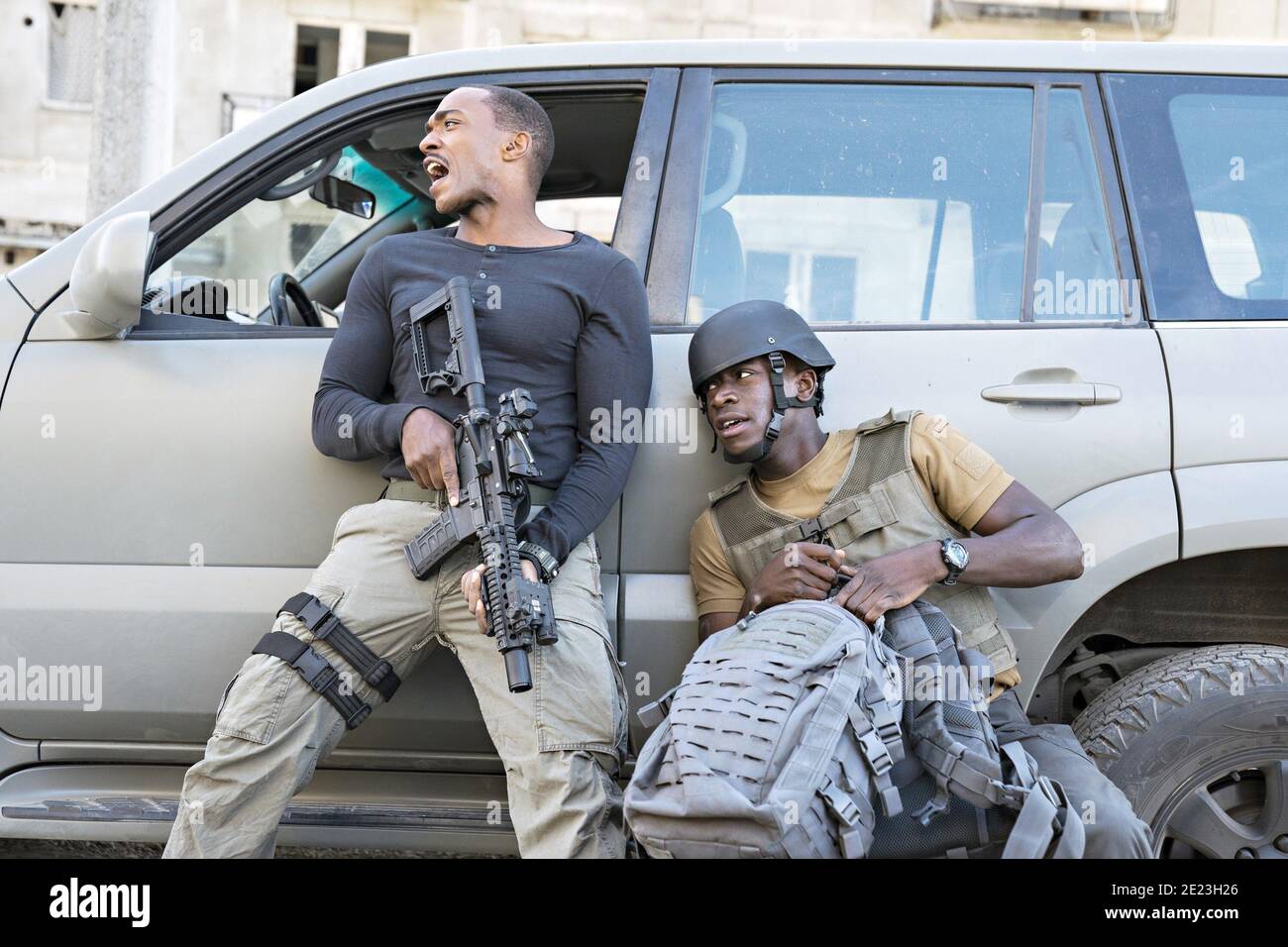 OUTSIDE THE WIRE, from left: Anthony Mackie, Damson Idris, 2021. ph ...