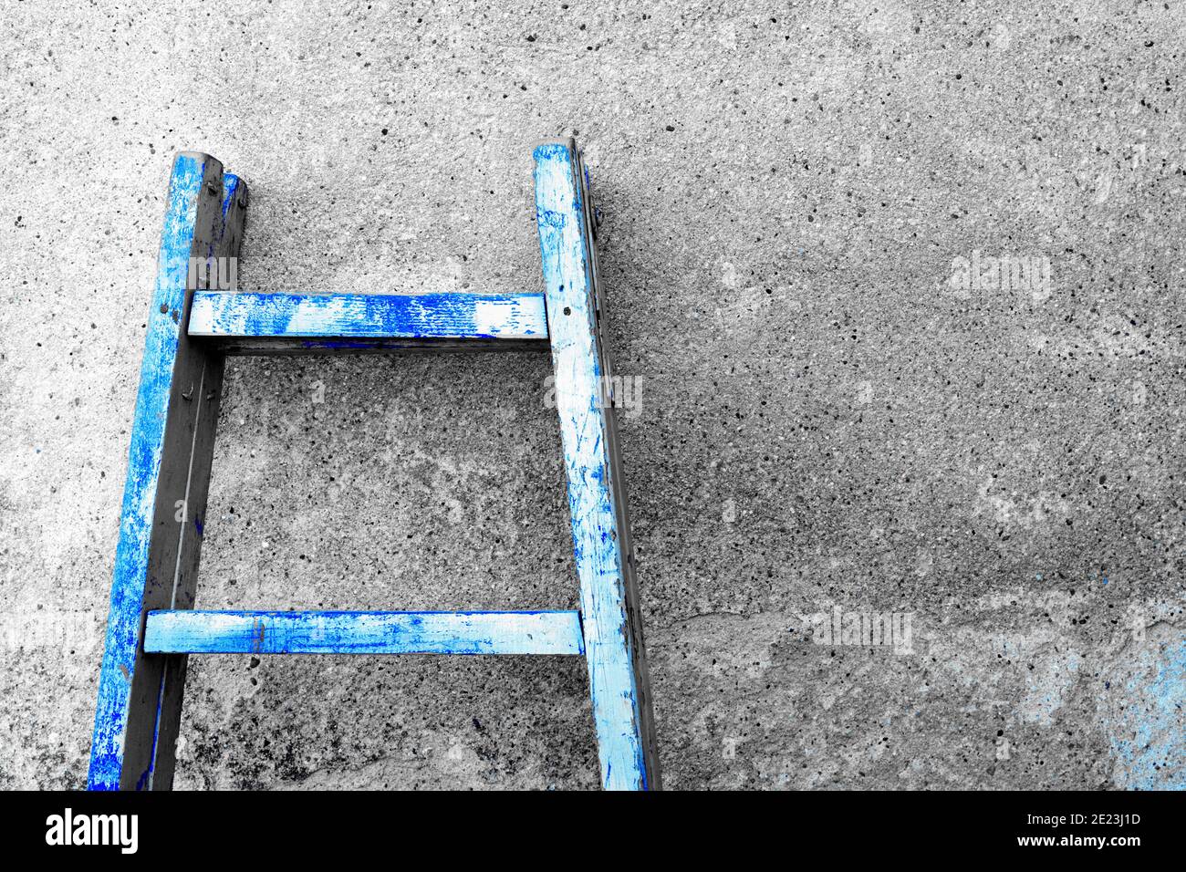 Blue wooden ladder and rough wall texture Stock Photo - Alamy