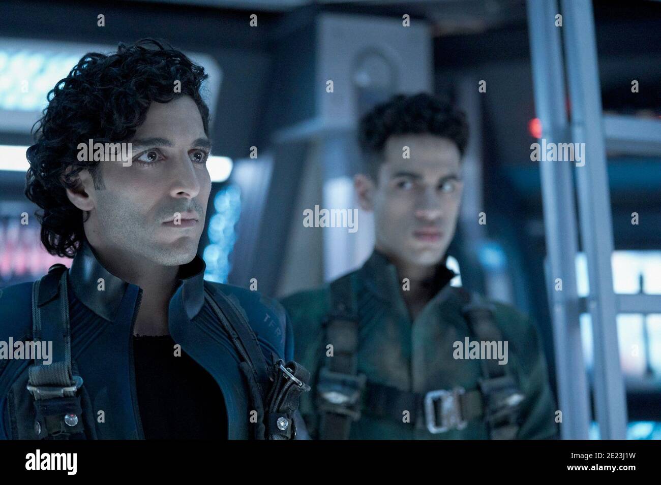 THE EXPANSE, left: Keon Alexander, (Season 5, premiered Dec. 15, 2020 ...