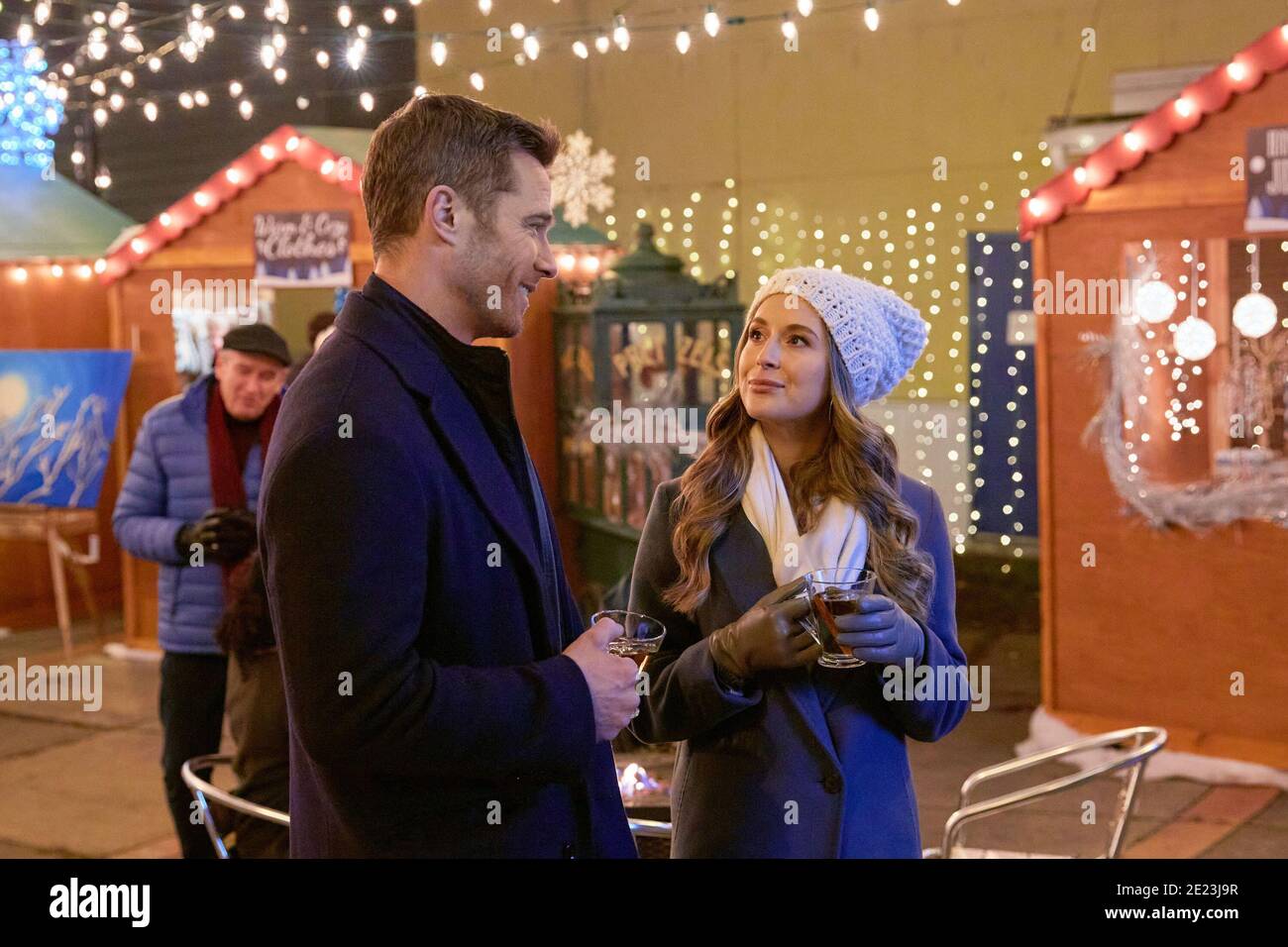 TAKING A SHOT AT LOVE, from left: Luke Mcfarlane, Alexa PenaVega ...