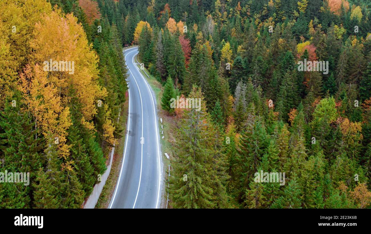 Beautiful view asphalted road hi-res stock photography and images - Alamy