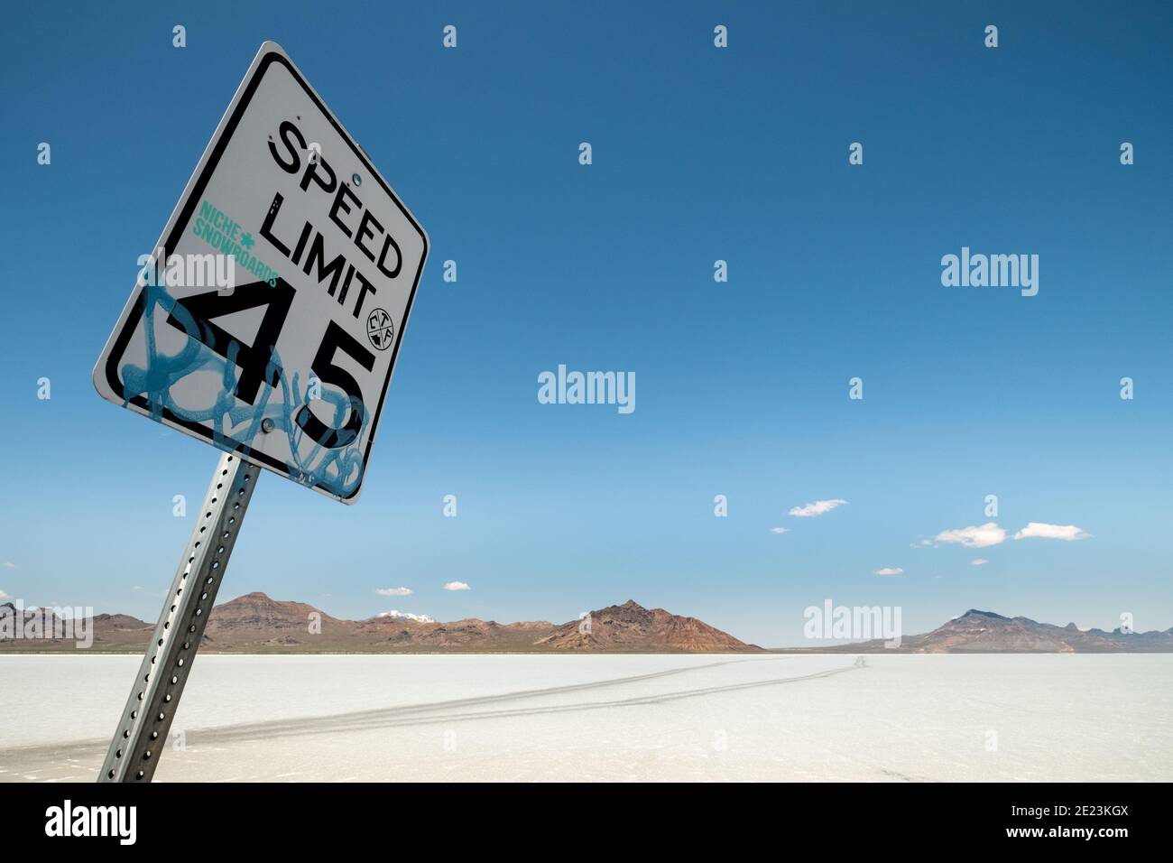 Salt flats car speed hi-res stock photography and images - Alamy