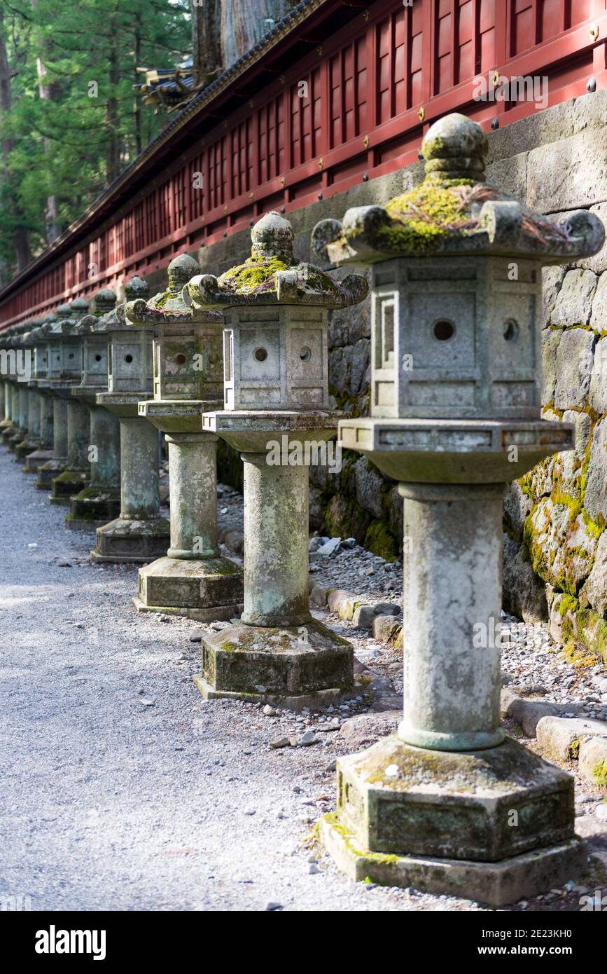 Japanese lanterns toshogu shrine nikko hi-res stock photography and ...