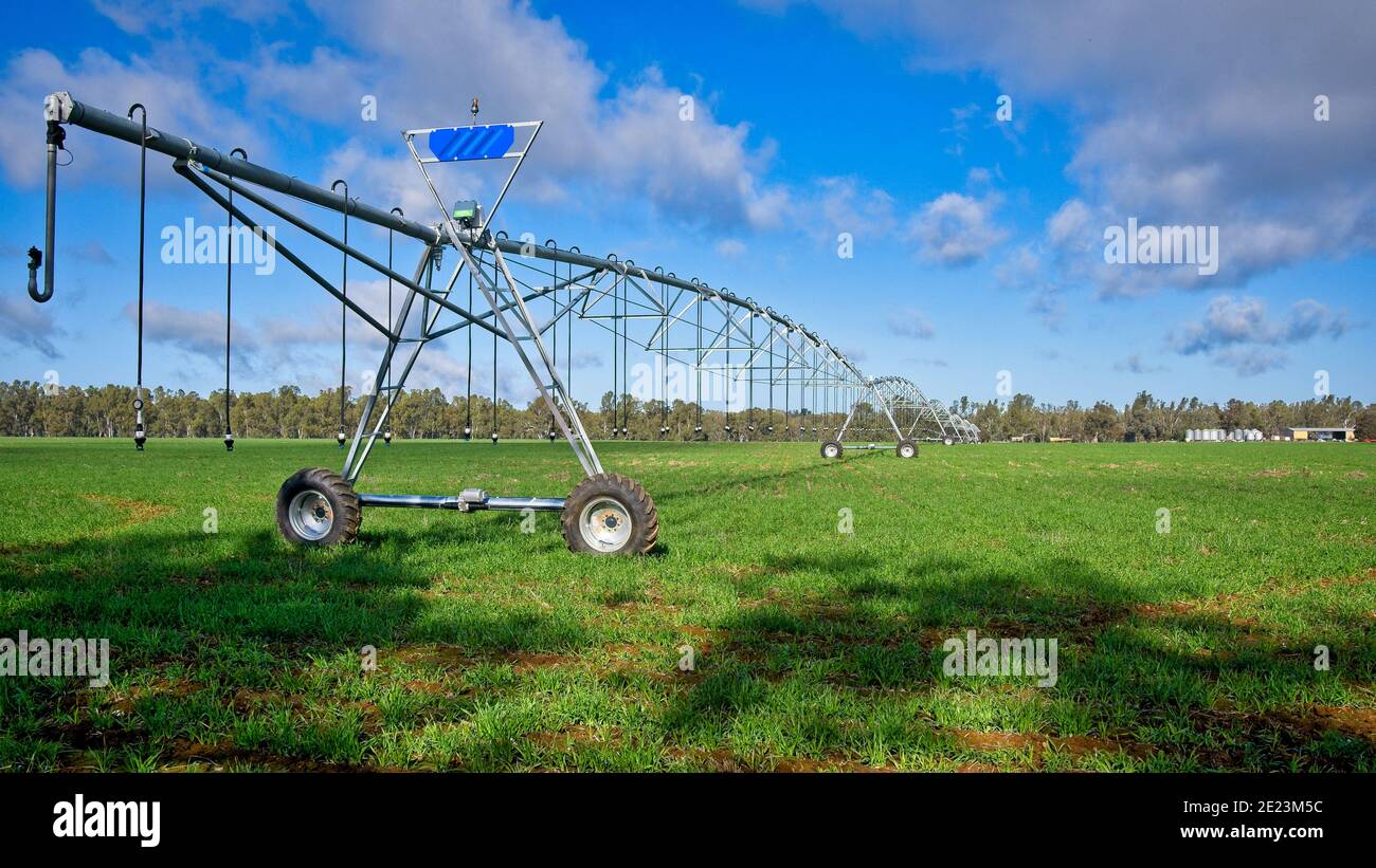 Pivot applicator sprinkler hi-res stock photography and images - Alamy