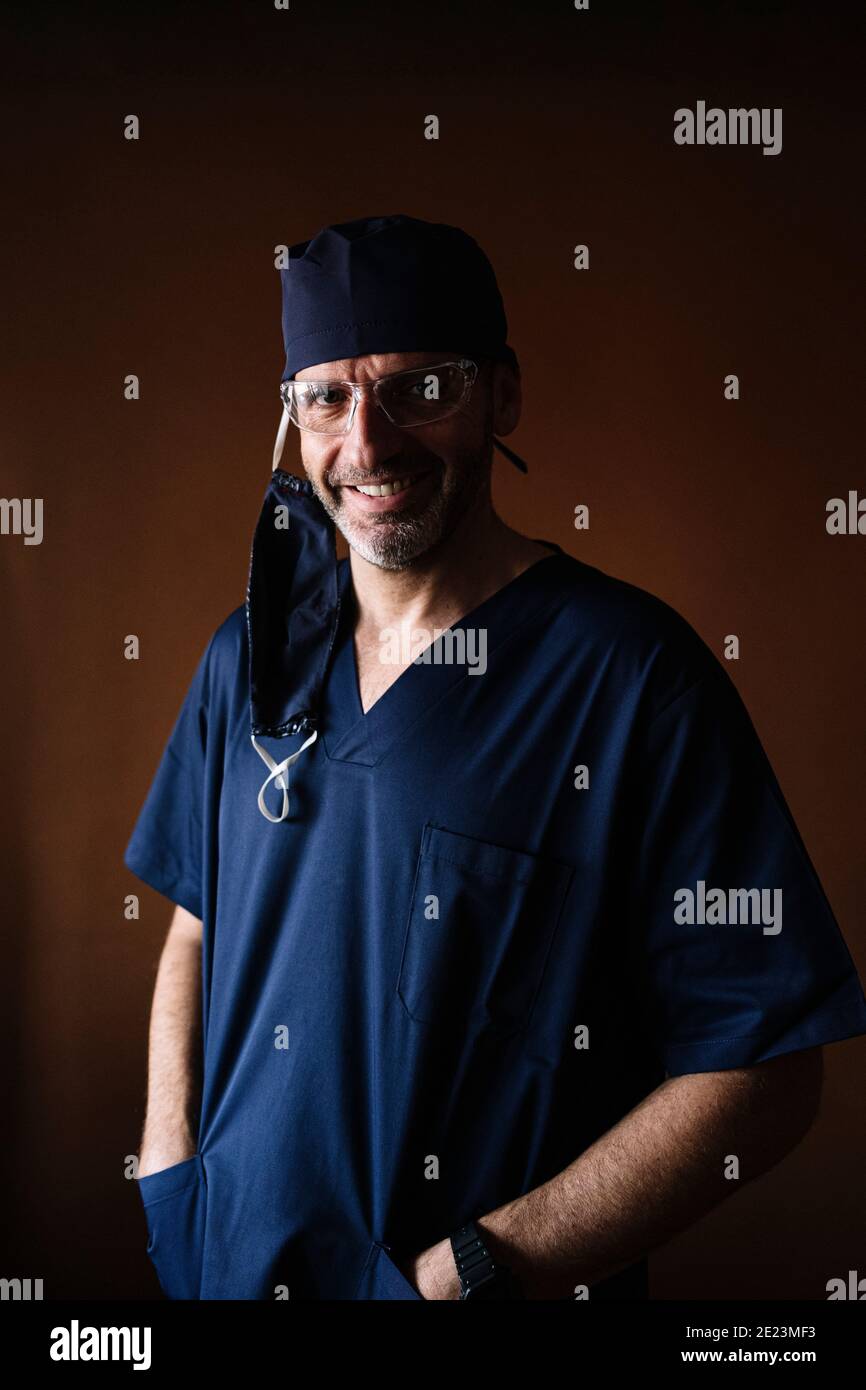 Middle aged male doctor hi-res stock photography and images - Alamy