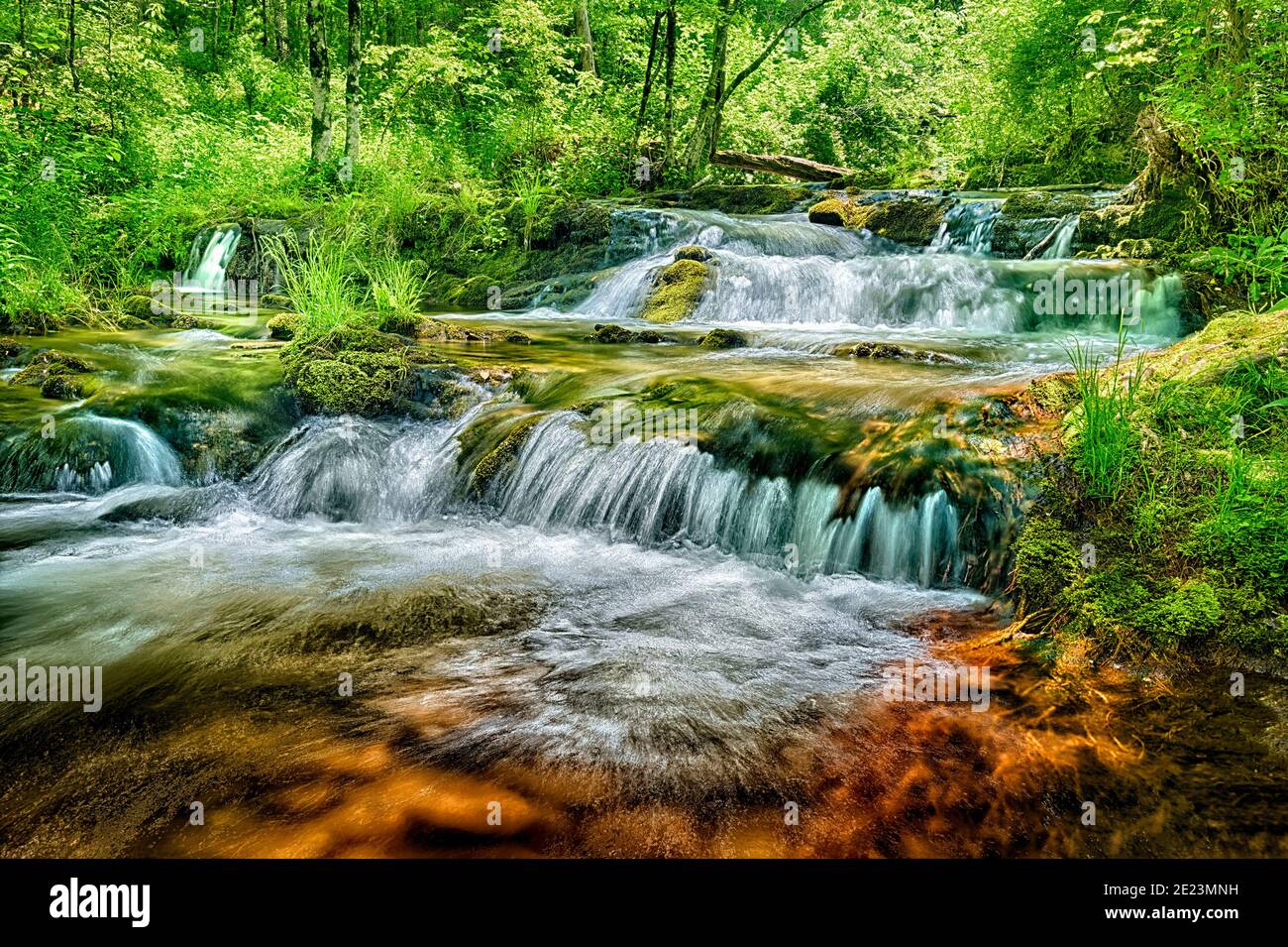 Horizontal waterfalls hi-res stock photography and images - Alamy