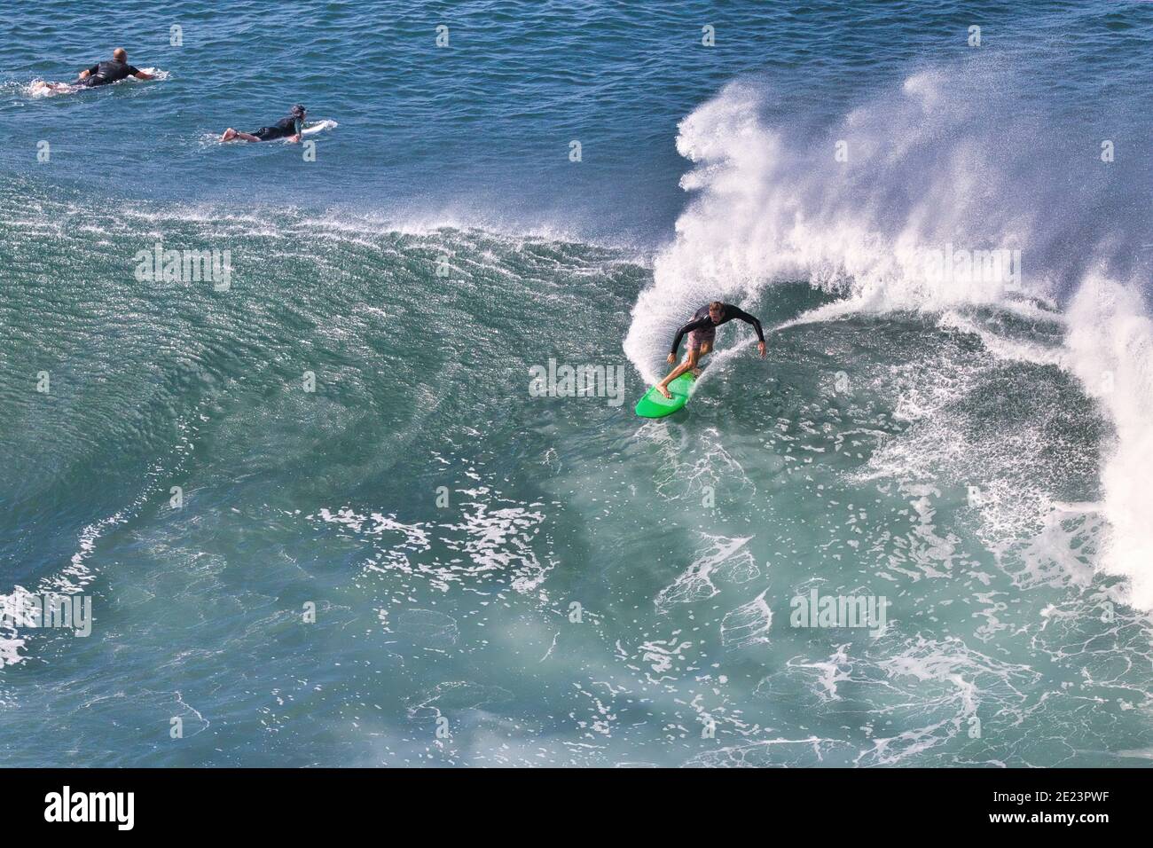 Extreme wave hi-res stock photography and images - Alamy