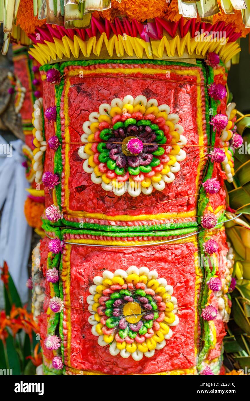 Balinese Hindu wedding gates decorated with sarad, colorful rice flour ...