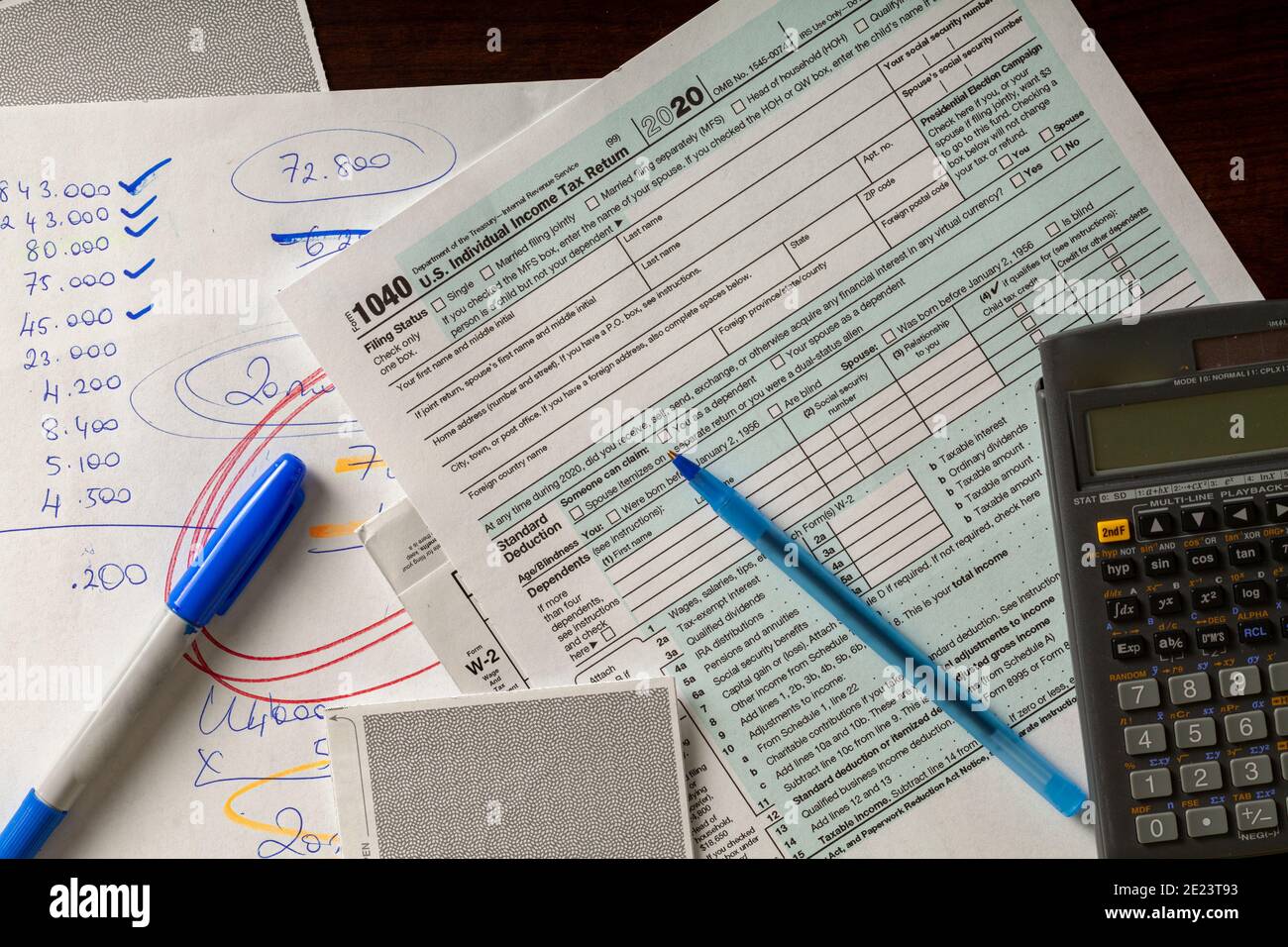 2021 usa tax form hi-res stock photography and images - Alamy