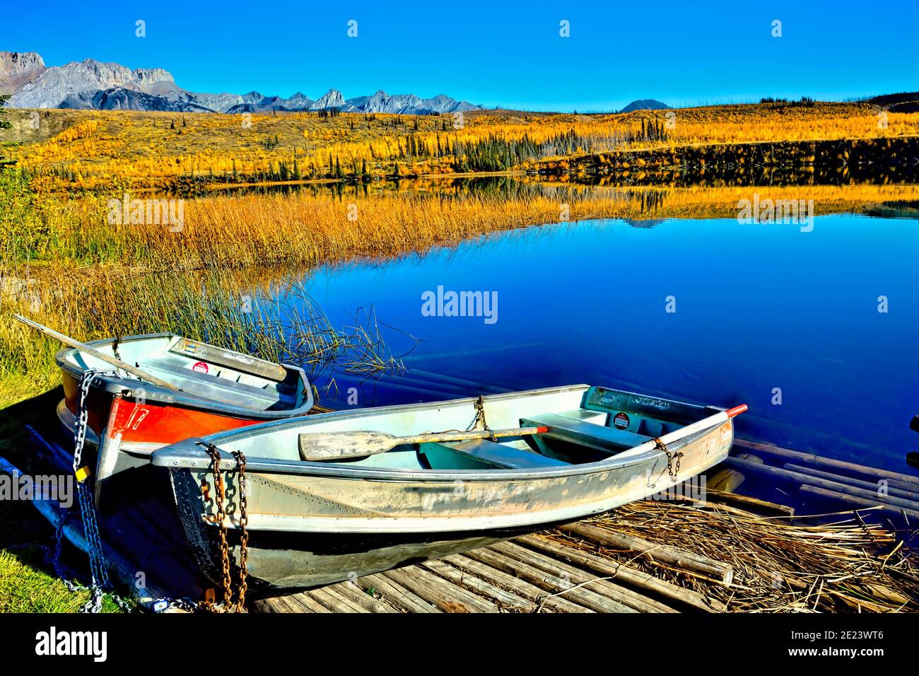 Row boats hi-res stock photography and images - Alamy