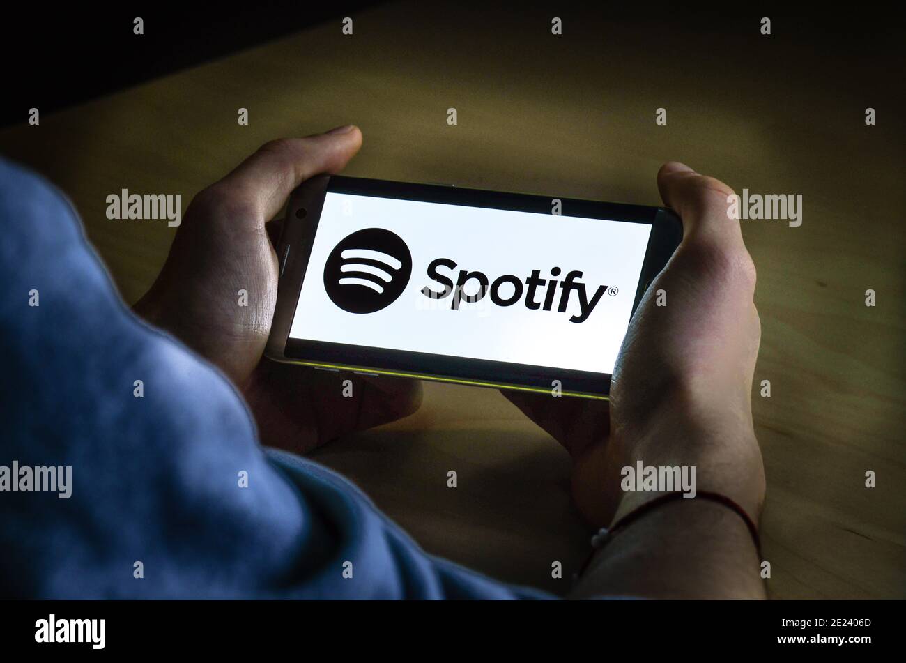 Spotify Emblem High Resolution Stock Photography and Images - Alamy