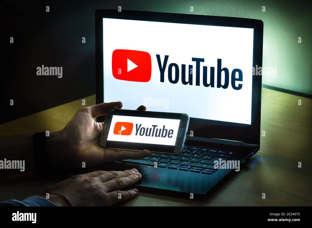 Youtube unternehmen hi-res stock photography and images - Alamy