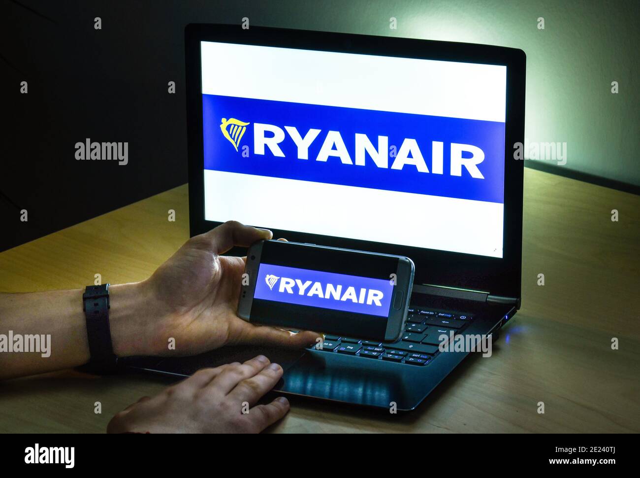 Ryan air logo hi-res stock photography and images - Alamy