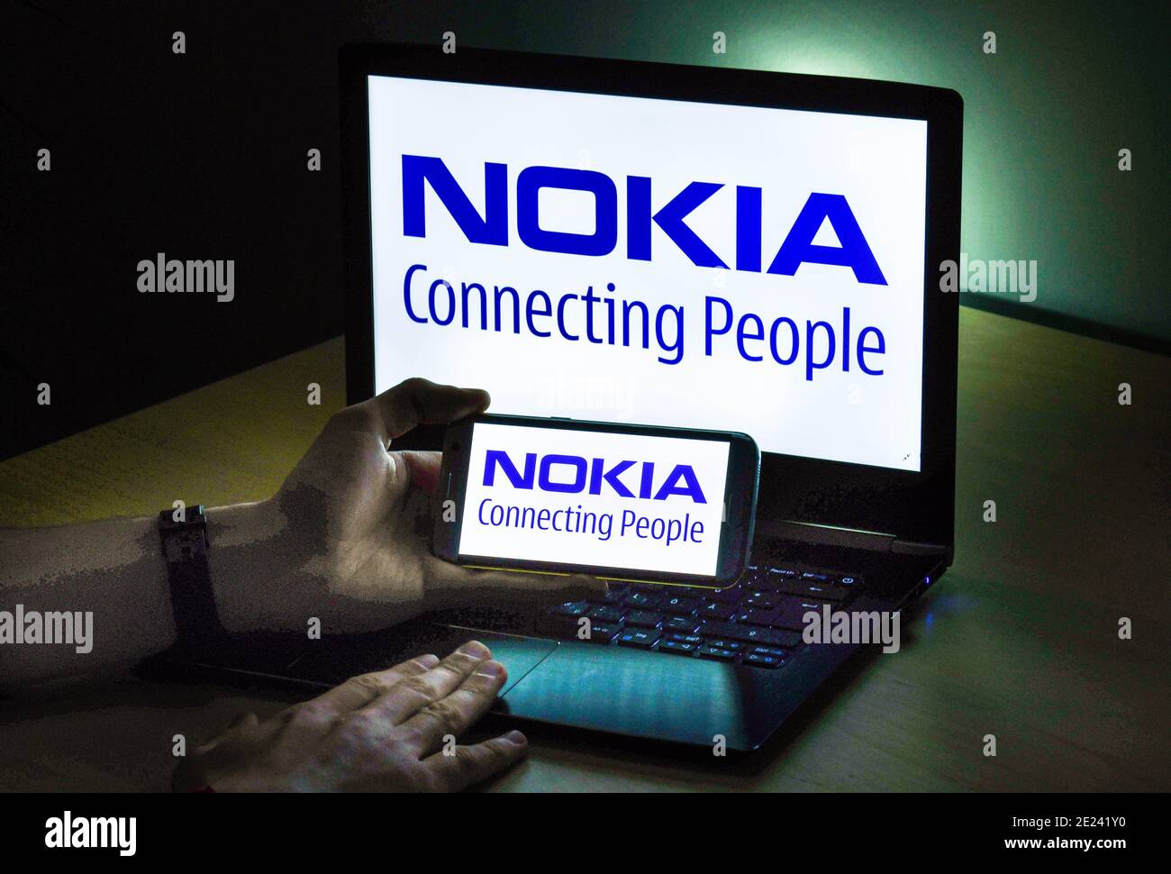 Nokia emblem hi-res stock photography and images - Alamy