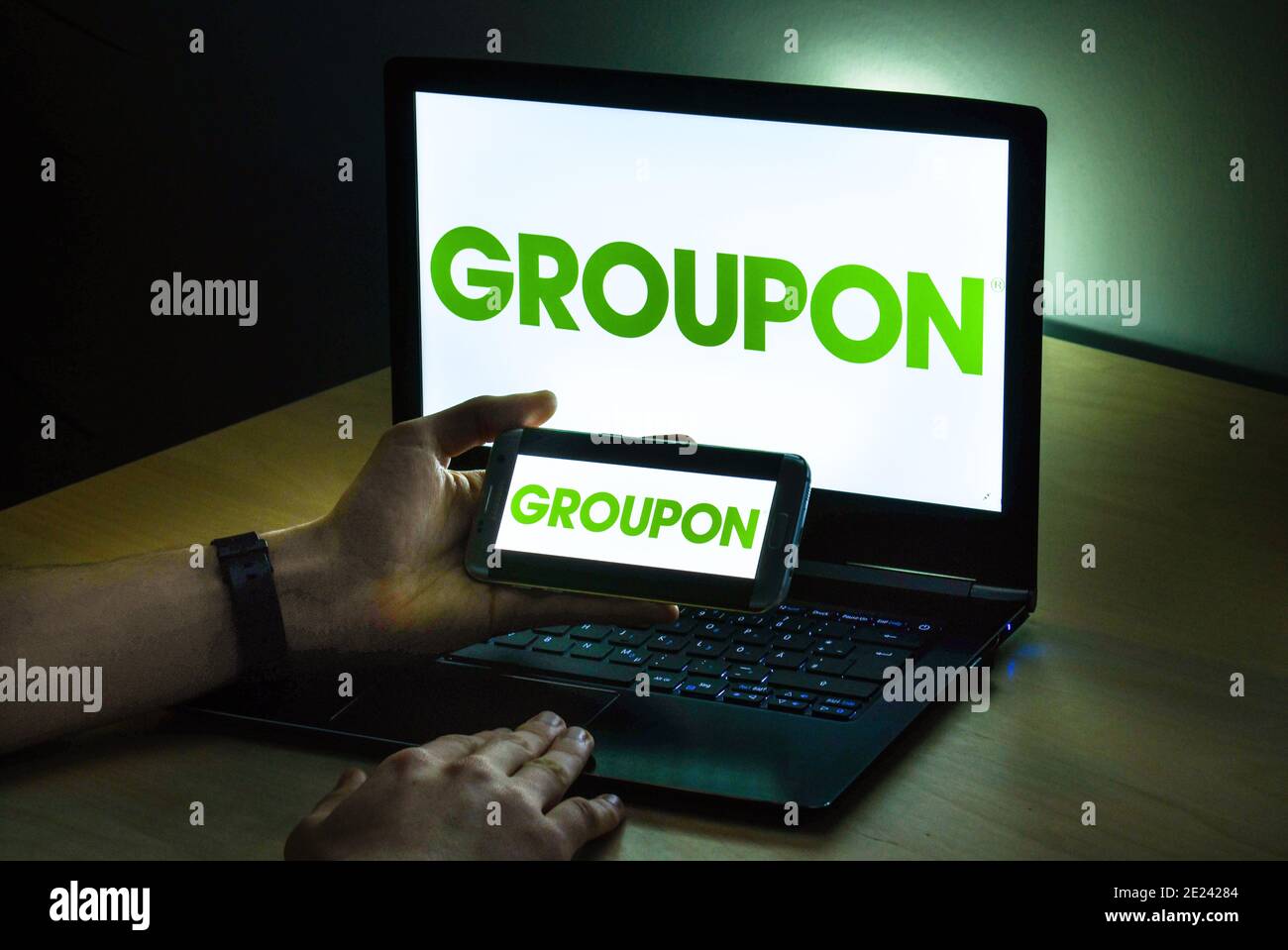 Groupon smartphone hi-res stock photography and images - Alamy