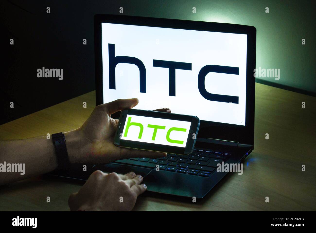 Htc logo hi-res stock photography and images - Alamy