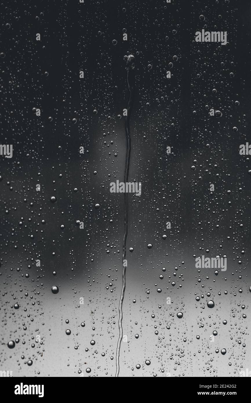 Vertical beautiful shot water hi-res stock photography and images - Alamy