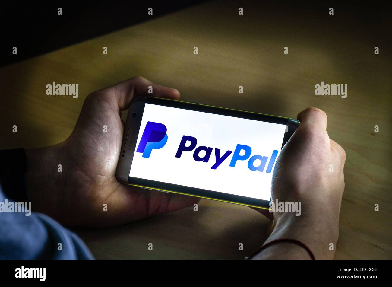 Logo paypal hi-res stock photography and images - Alamy