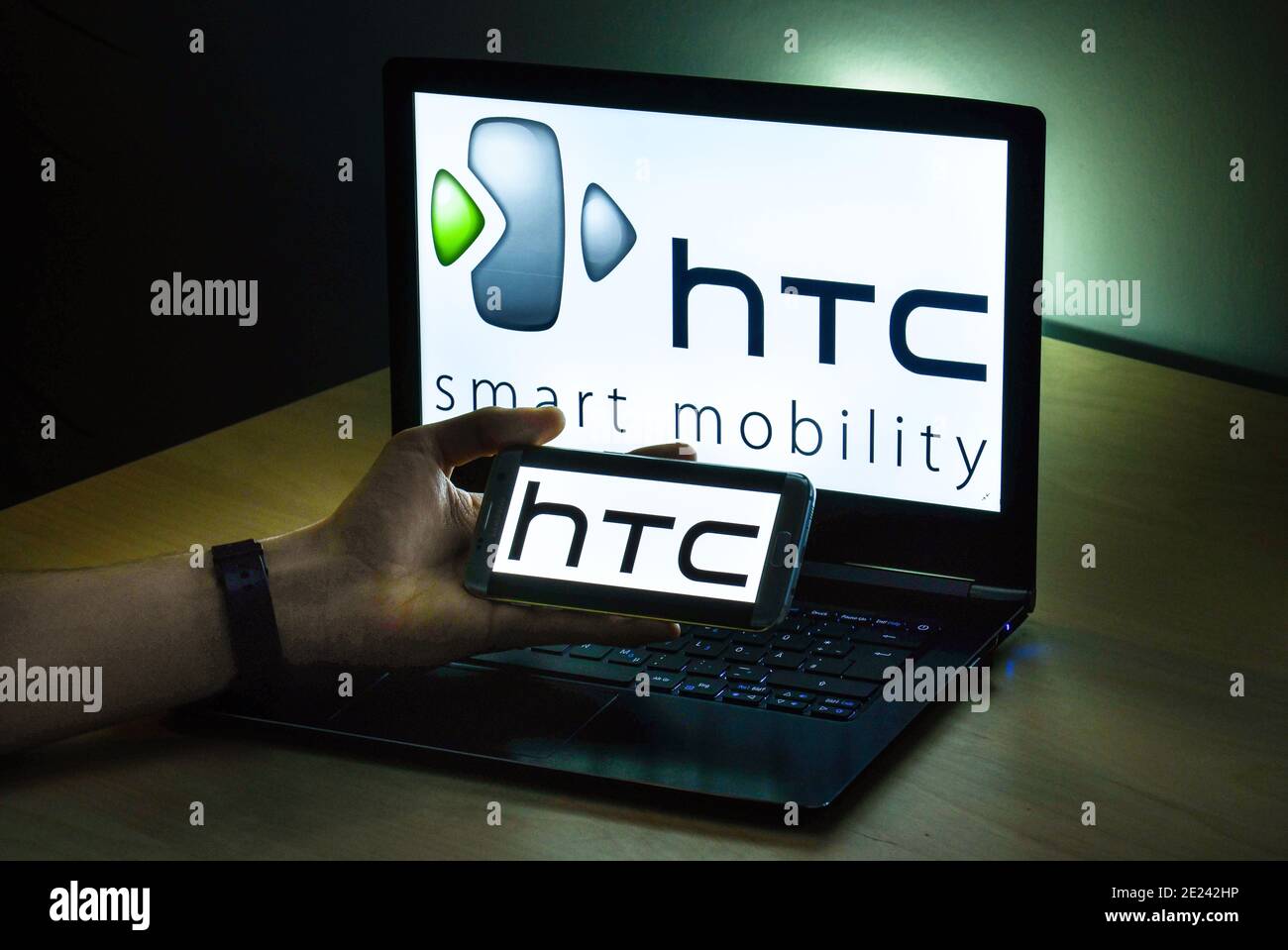 Htc logo hi-res stock photography and images - Alamy
