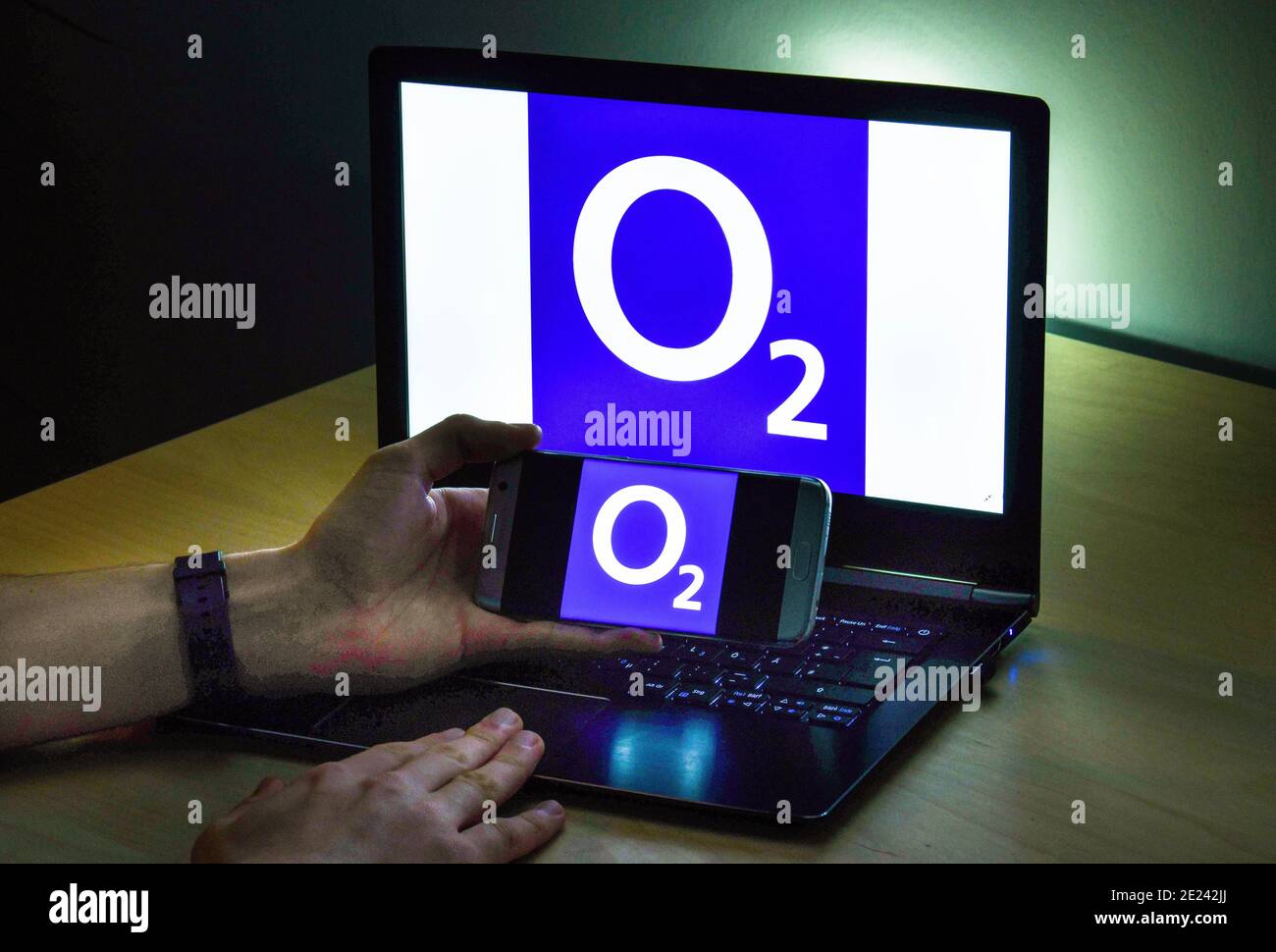 O2 monitor hi-res stock photography and images - Alamy