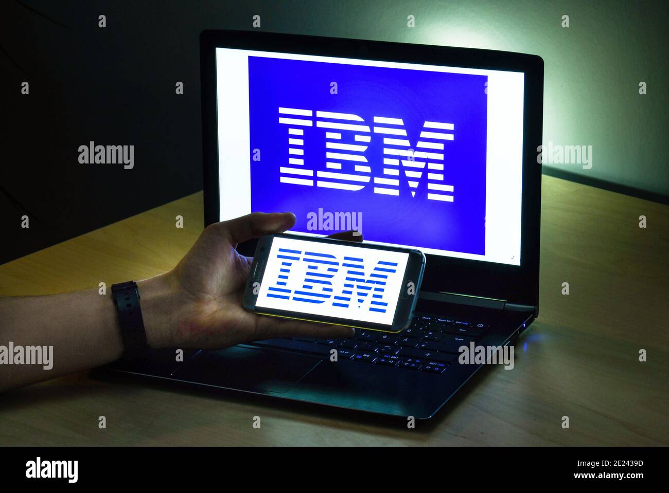 Ibm emblem hi-res stock photography and images - Alamy
