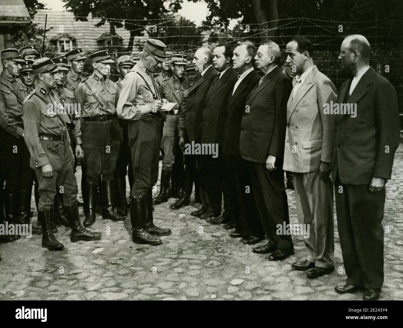 Adolf Hitler Portrait 1933 High Resolution Stock Photography and Images ...
