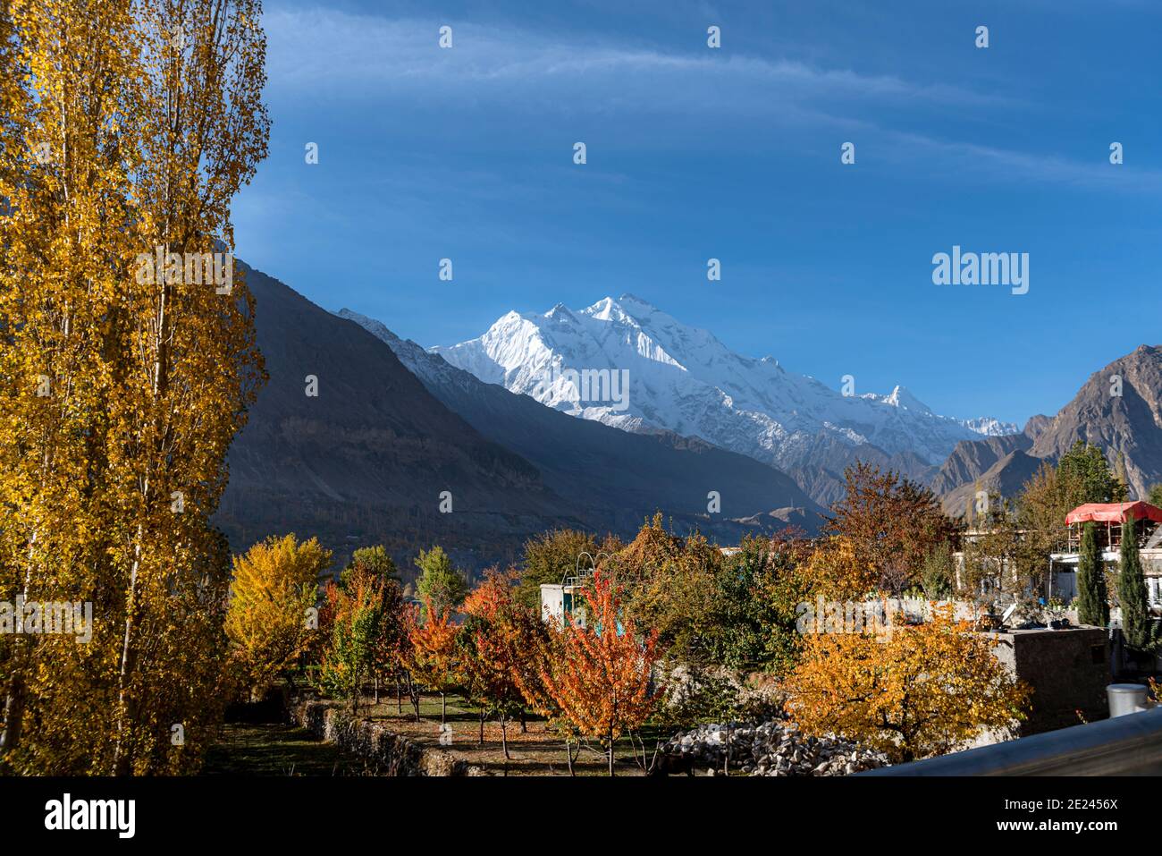One of the four temperate seasons hi-res stock photography and images ...