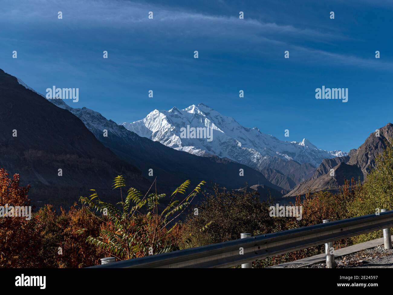 One of the four temperate seasons hi-res stock photography and images ...
