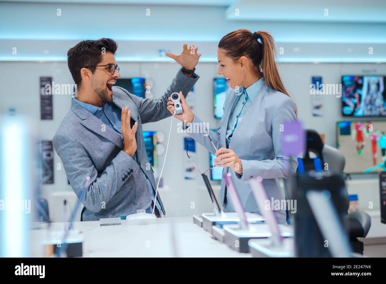 Love 360 hi-res stock photography and images - Alamy