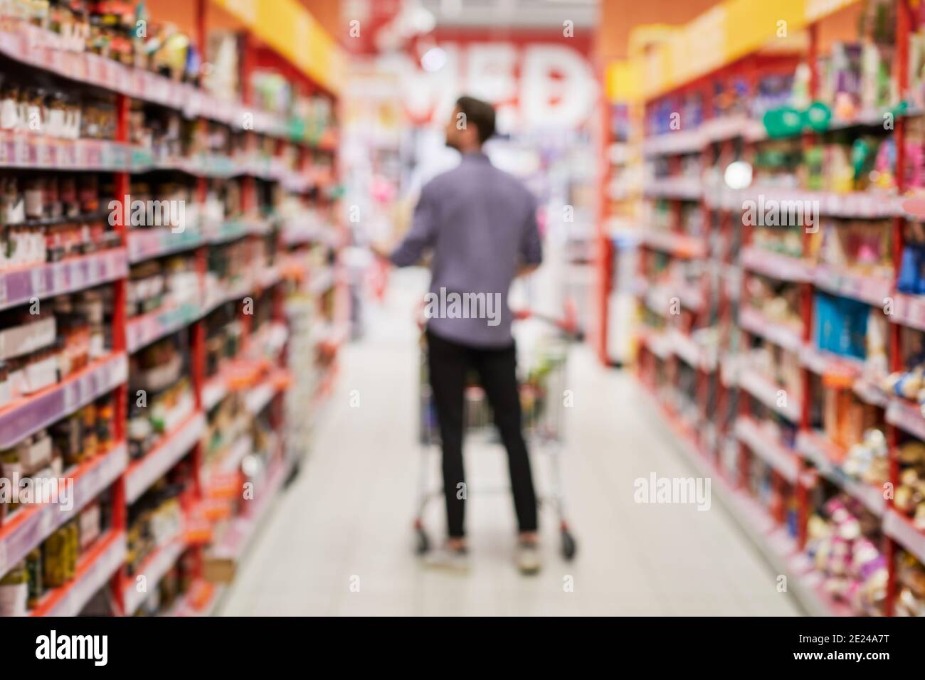 Supermarket delivery man hi-res stock photography and images - Alamy
