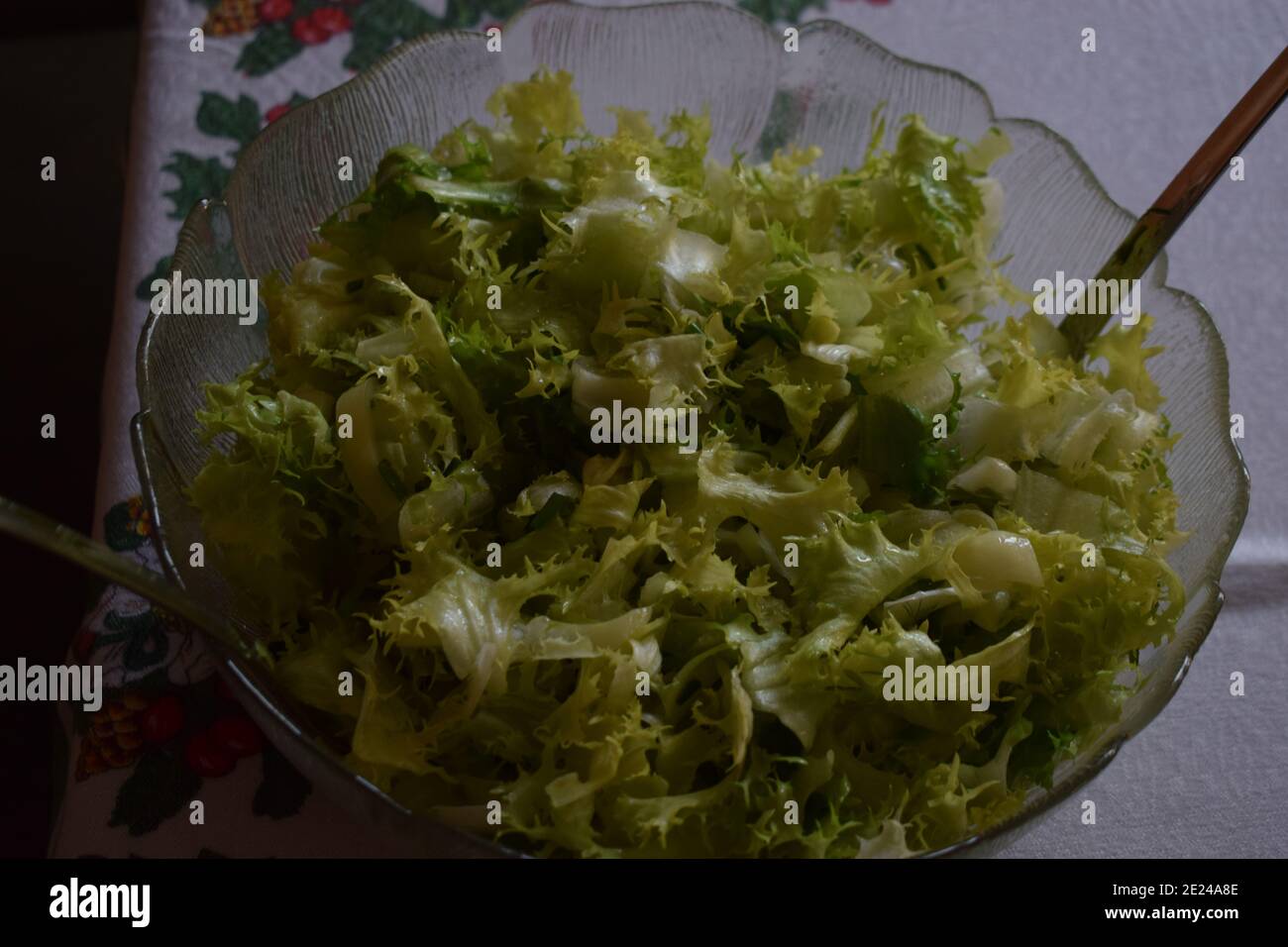 Lollo bianco lettuce hi-res stock photography and images - Alamy