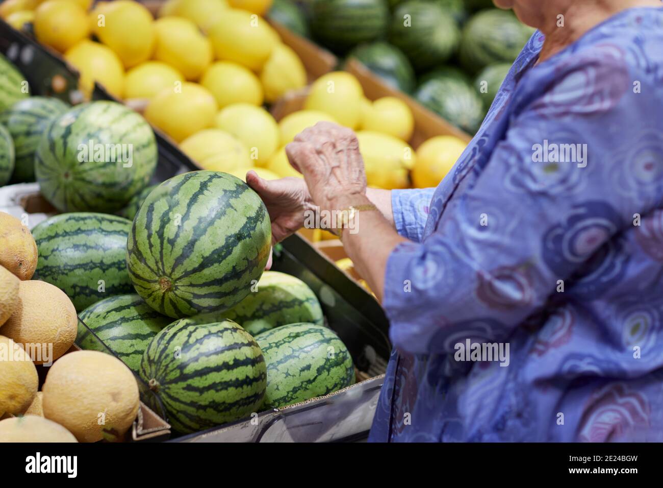 Watermelon shopping hi-res stock photography and images - Alamy
