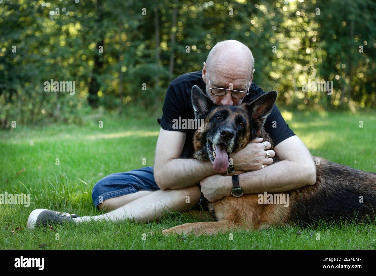 Dog headed men hi-res stock photography and images - Alamy