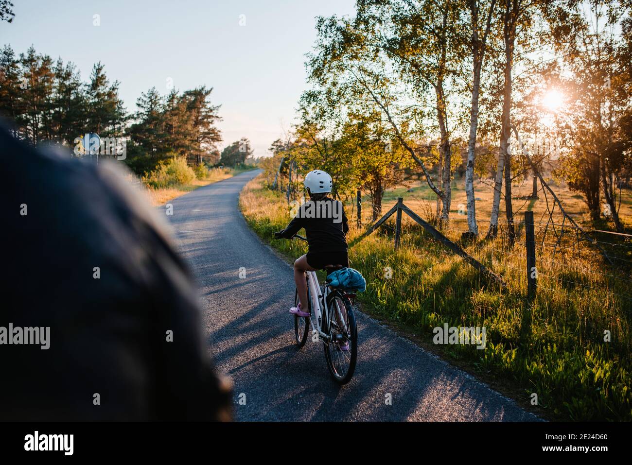 Country cycle hi-res stock photography and images - Alamy
