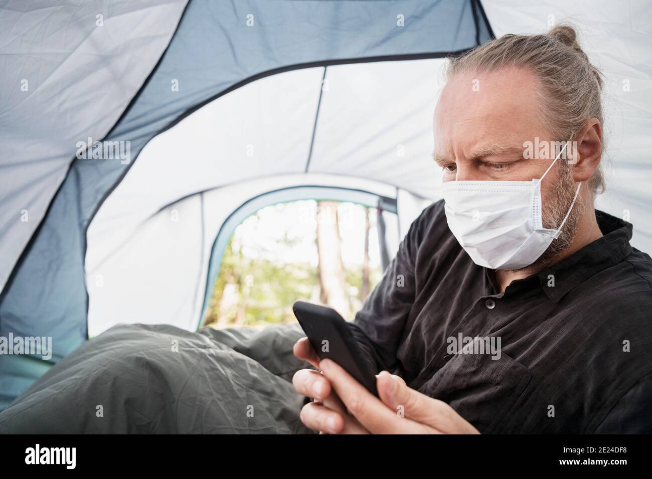 Tent technology people hi-res stock photography and images - Alamy
