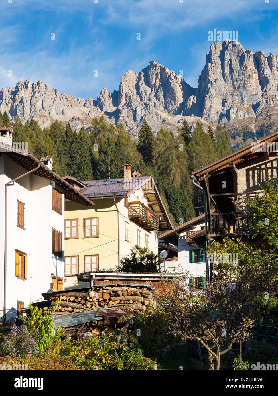 Falcade alto hi-res stock photography and images - Alamy