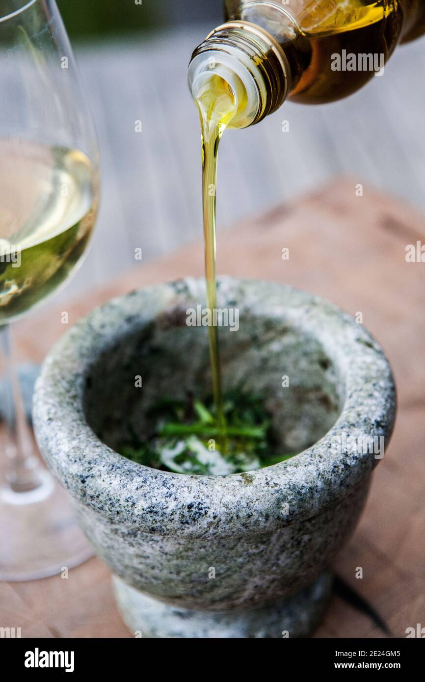 Pouring olive oil hi-res stock photography and images - Alamy