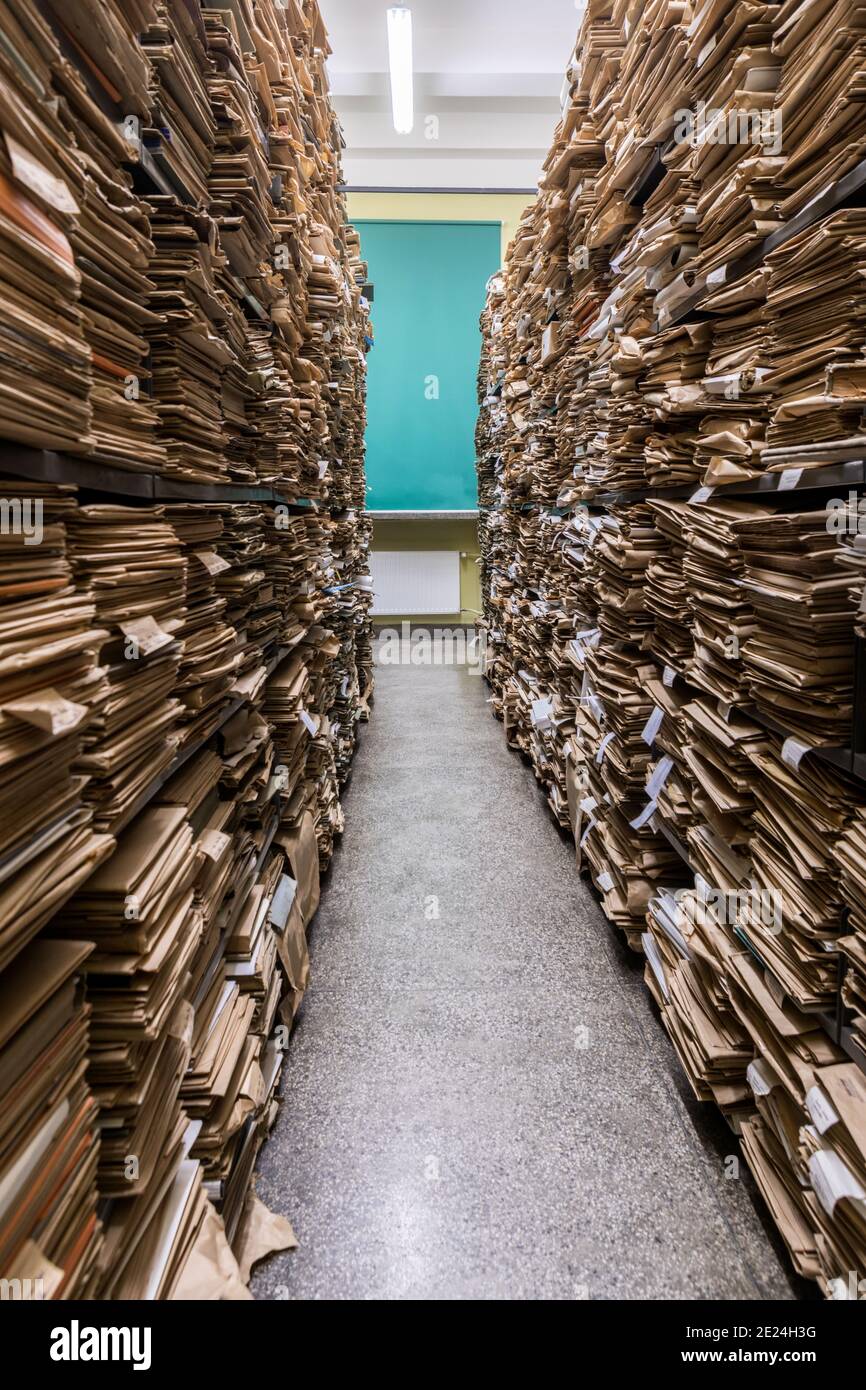 Archive folder, Pile of Files , File folders in a file cabinet, card ...