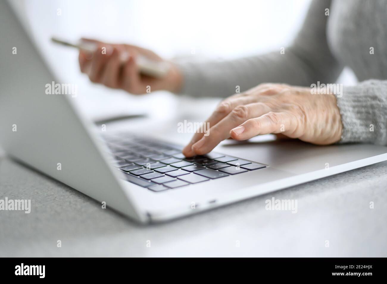 Technology in everyday life hi-res stock photography and images - Alamy