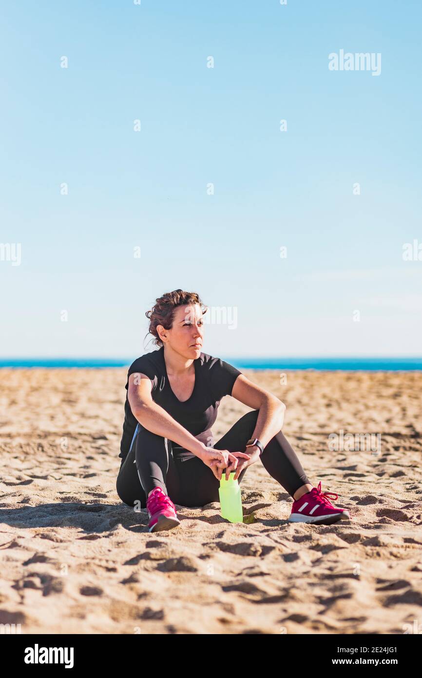Sweaty person on beach hi-res stock photography and images - Alamy