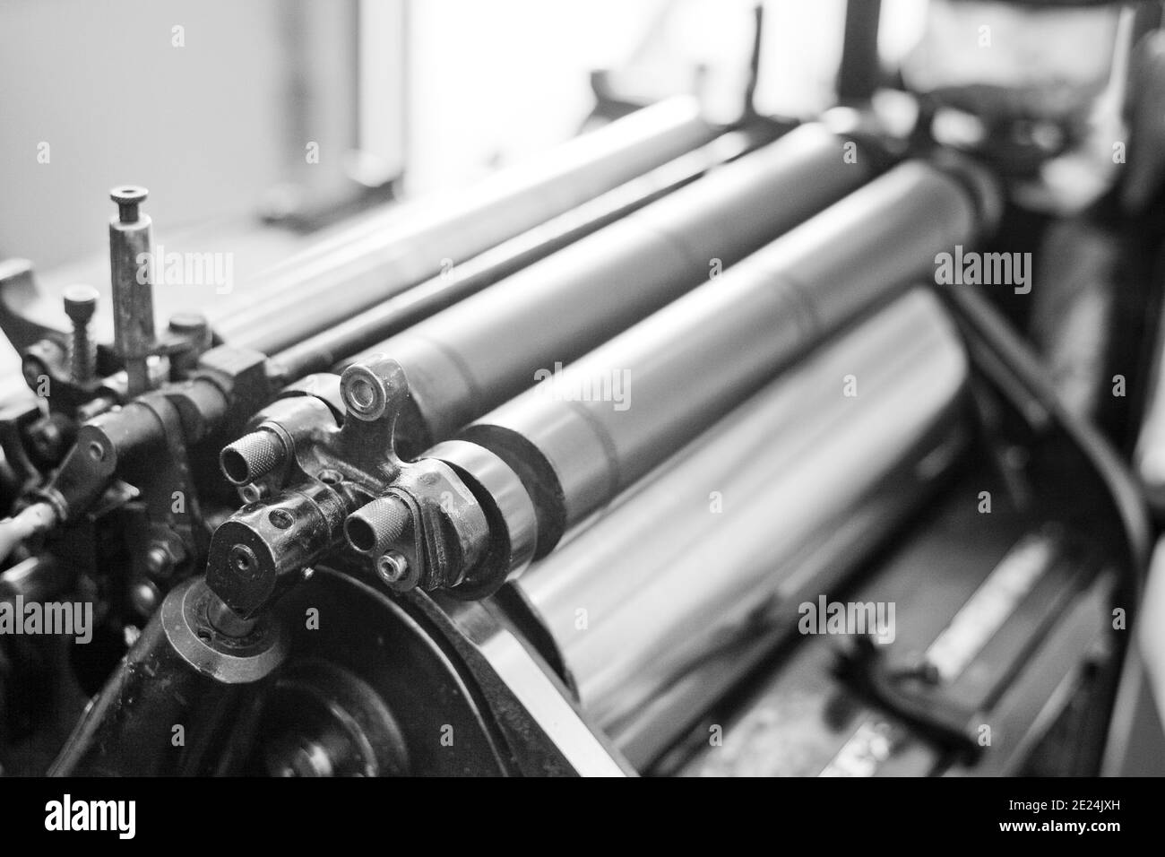 Old printing machine hi-res stock photography and images - Alamy