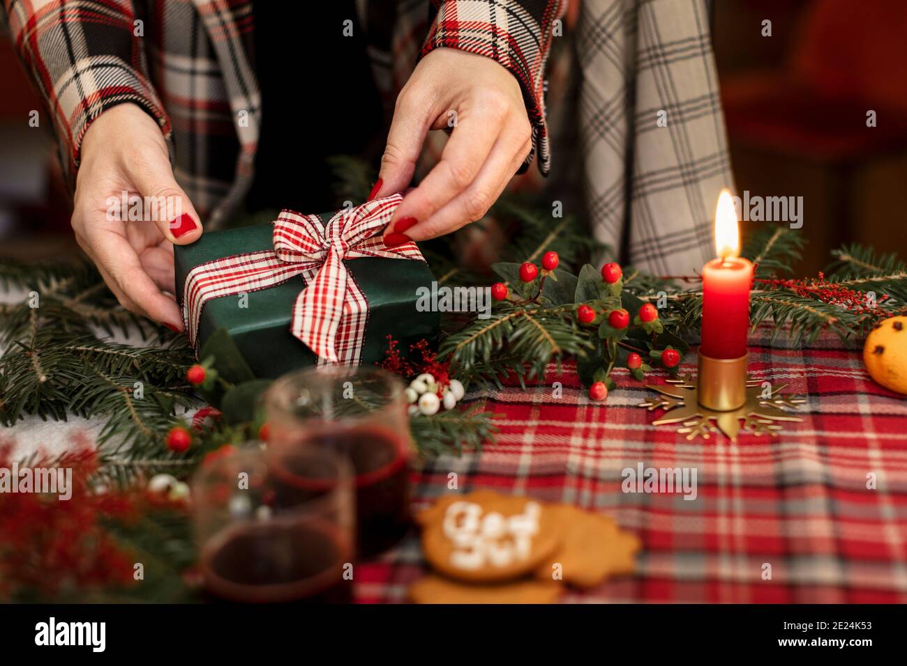 Womans hand holding present hi-res stock photography and images - Alamy