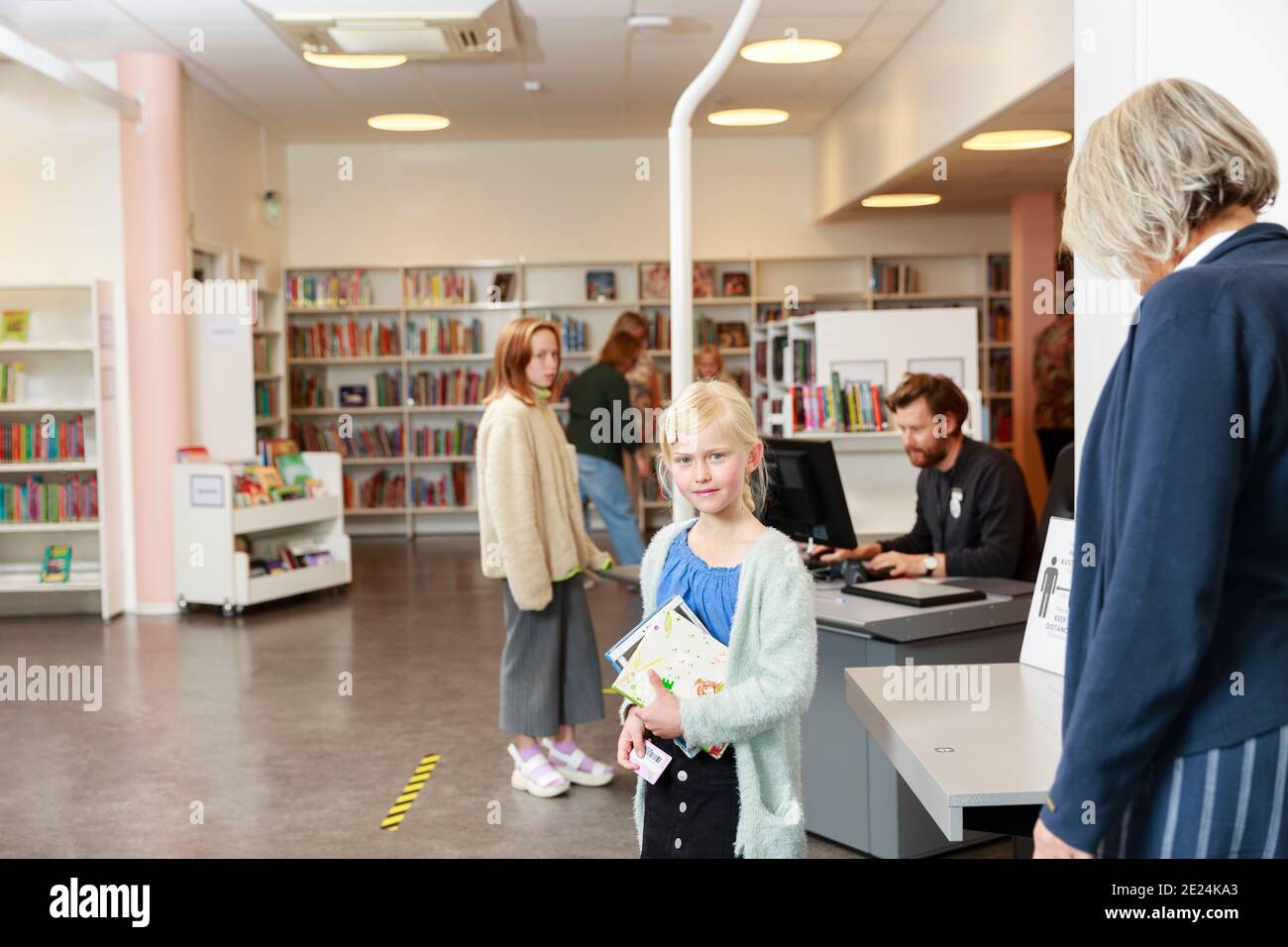 Day in library books hi-res stock photography and images - Alamy
