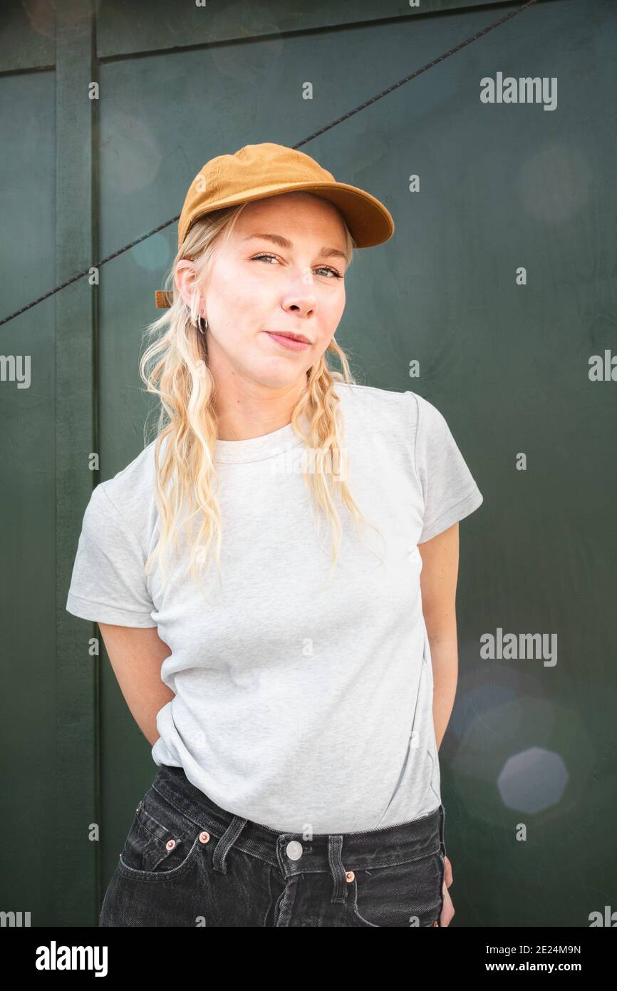 Wearing baseball cap hi-res stock photography and images - Alamy