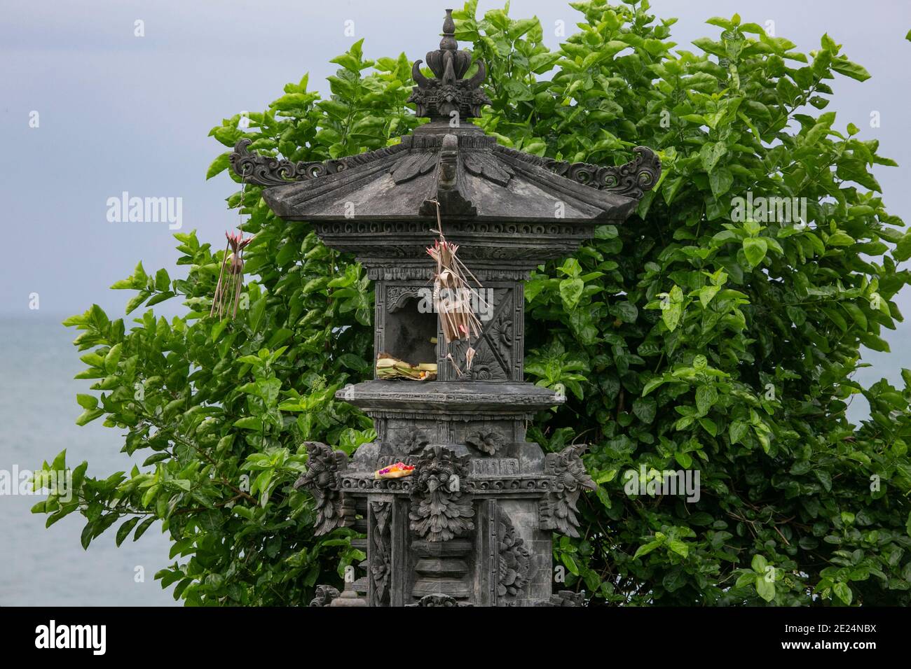 Small hindu shrine hi-res stock photography and images - Alamy